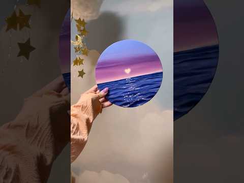Been wanting to paint on a circle canvas since foreverrr💓 went for a lil ocean moment #shorts