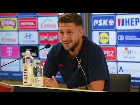 Marco Pašalić na press konferenciji hrv. nogometne reprezentacije uoči utakmice protiv Gibraltara