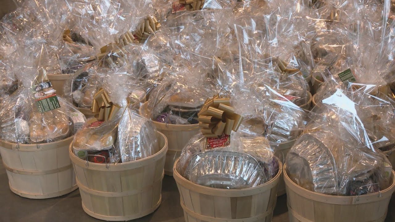 Joplin church hosts huge Thanksgiving food giveaway event