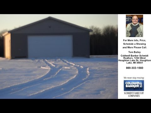 xxx N EVERETT RD, Roscommon, MI Presented by Tom Bailey.