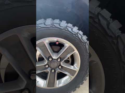 GOT NEW TIRES FOR MY JEEP BFGOODRICH MUD-TERRAIN 265/60R18