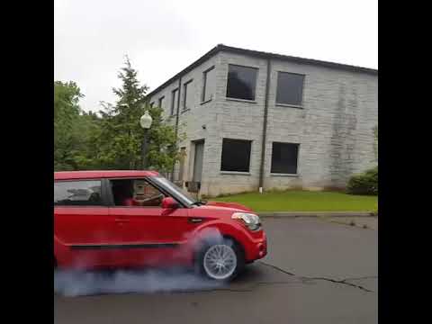 Kia Soul burnout