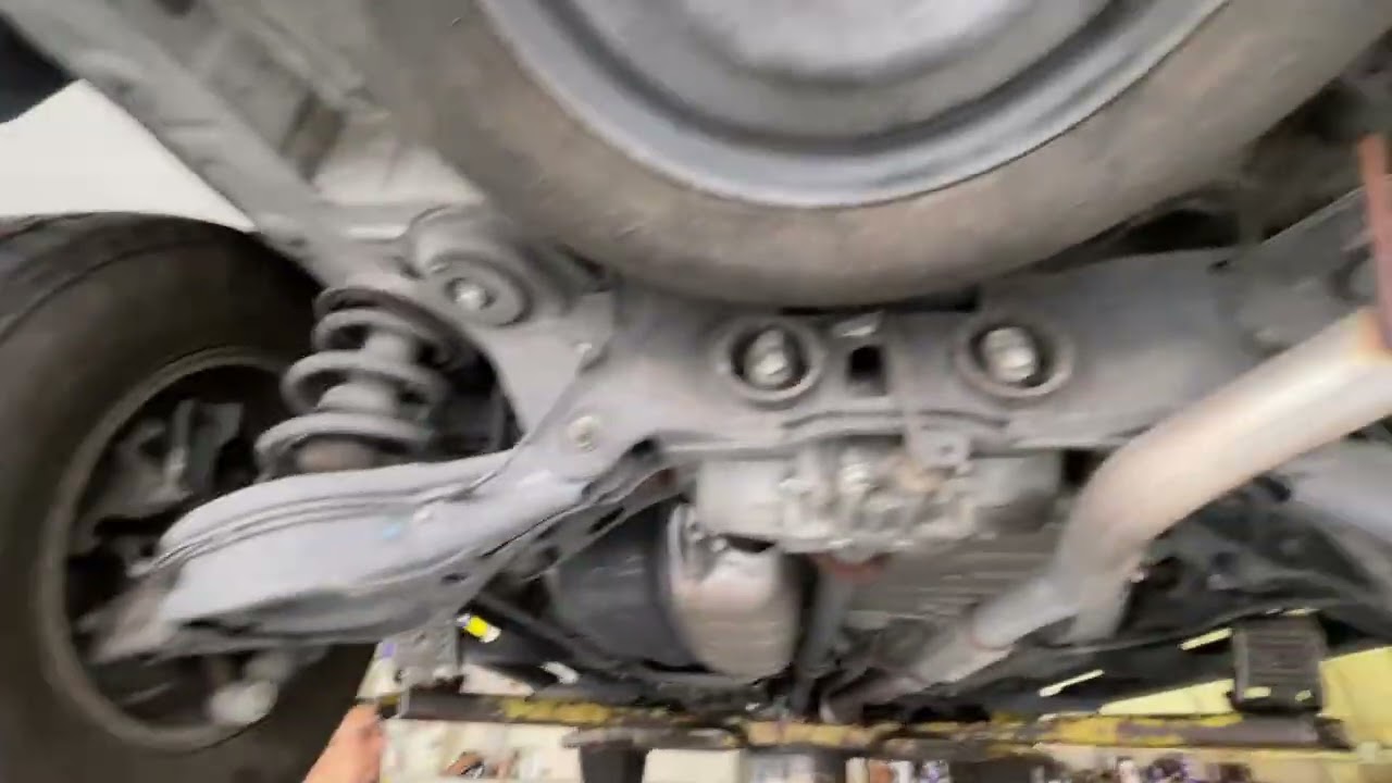 under 4wd 2006 honda pilot exhaust layout (your pipes, milord)