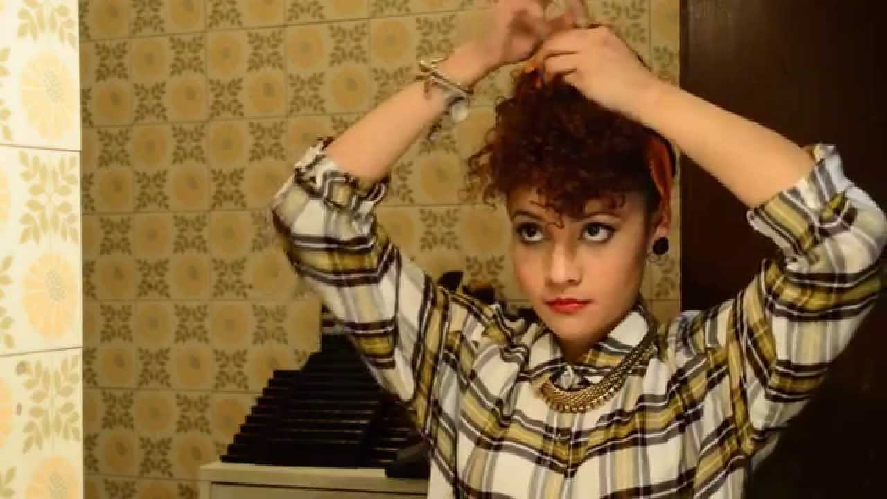 peinados pin up para cabello rizado