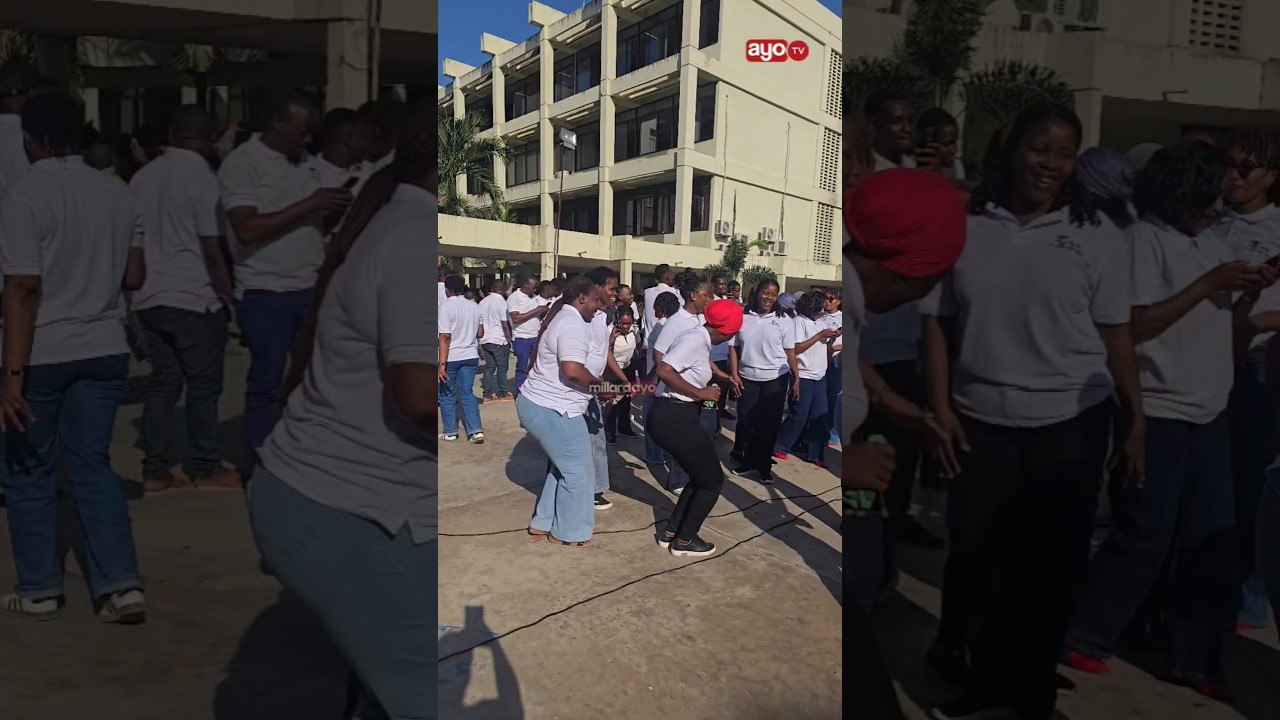 VIBE LA WANACHUO WA CBE BAADA YA KUMALIZA MASOMO KWA MWAKA WA TATU.