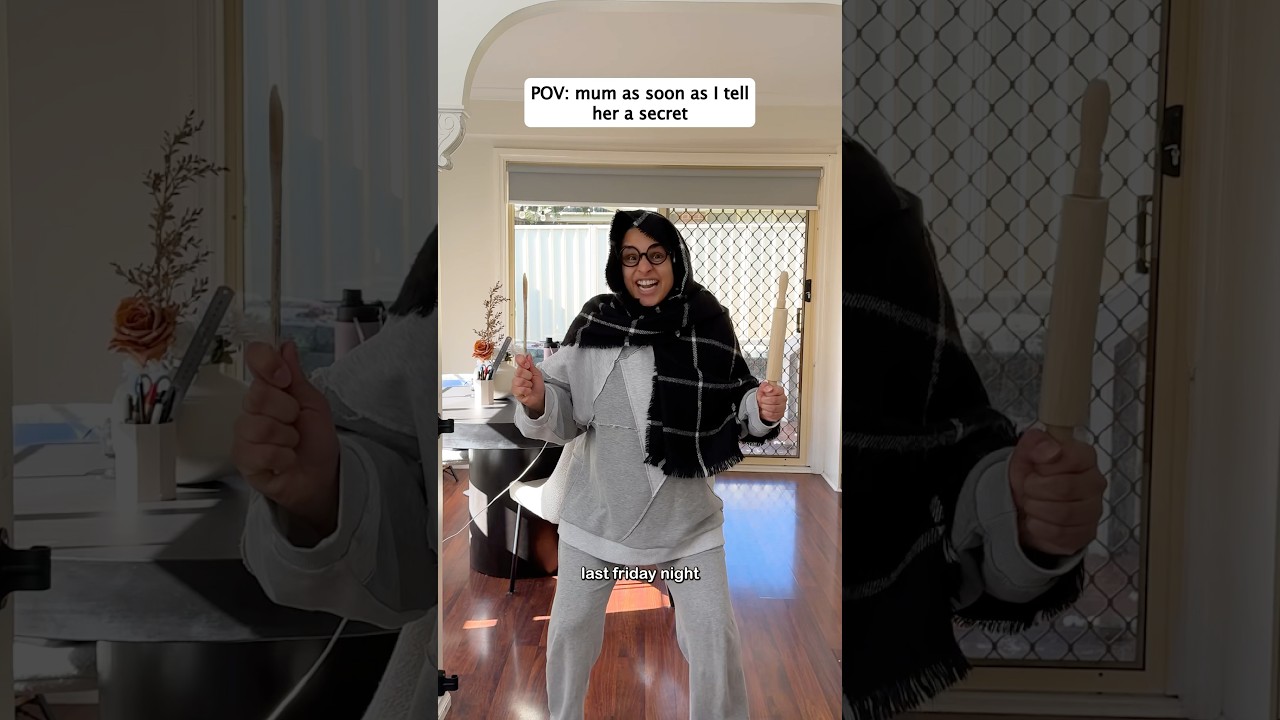 Mum always tells my secrets 😭 😂 #funny #comedy #relatable