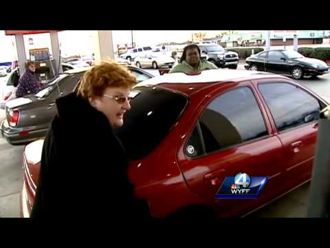 SC credit union workers give away free gas