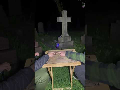 OUIJA BOARD IN A GRAVEYARD, ARE GHOSTS REAL? #ouijaboard #graveyard #ghosthunting #ghosts #ouija