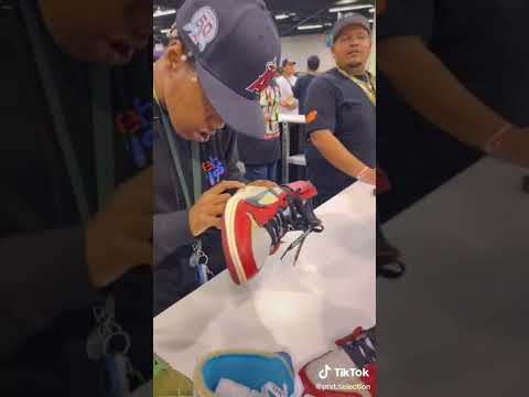 How do yall feel about ebay legit checking shoes! #shorts #sneakers #jordan #nike #ebay #sneakercon