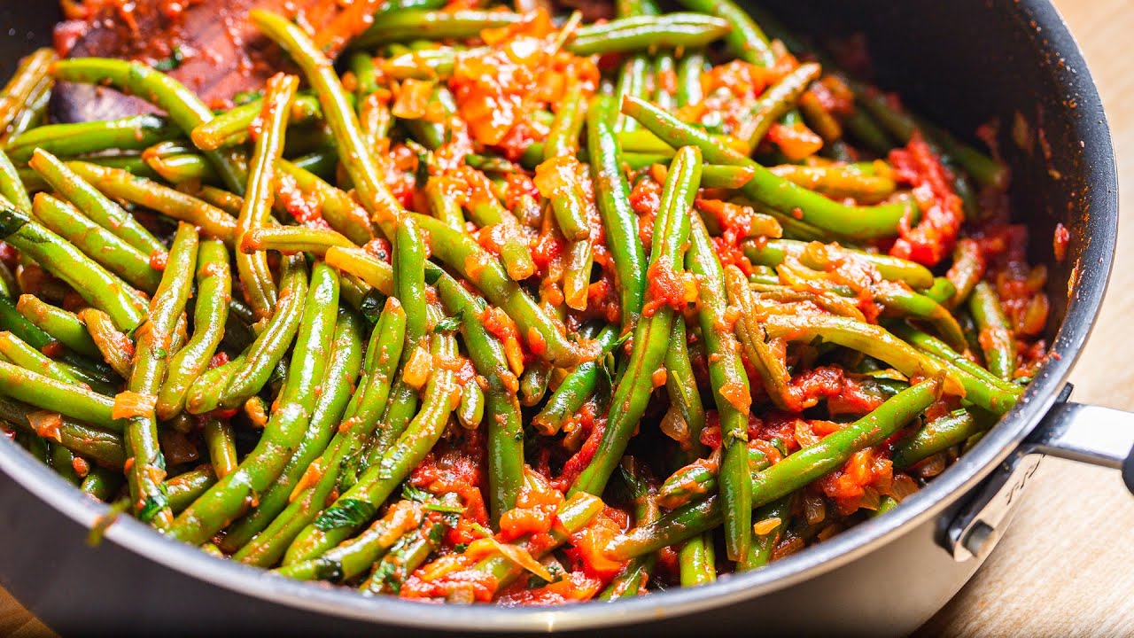 Old School Italian String Beans in Tomato Sauce