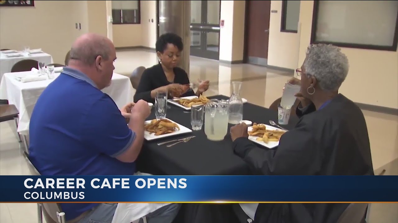 Career cafe teaches high school students real work skills