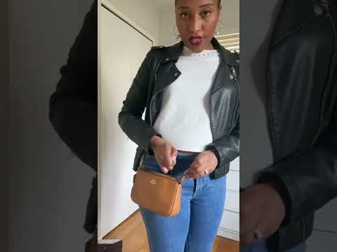 How to style & wear a mini coin purse 👛🔥 #shorts #lifehacks #fashion 