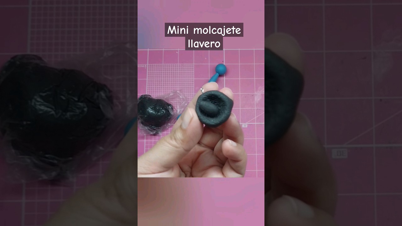 Tutorial for a mini molcajete keychain made with flexible clay or cold porcelain.