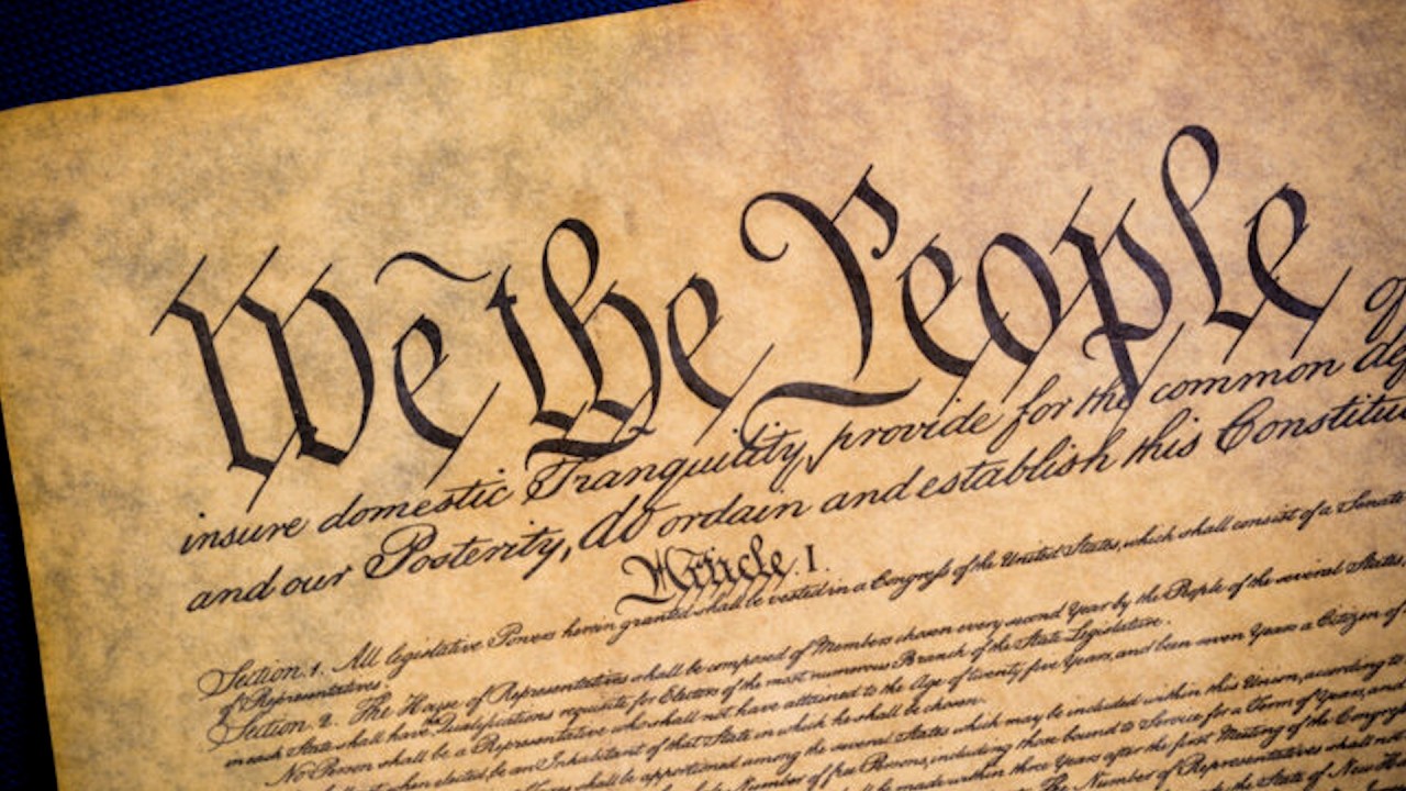 WHAT DOES THE 25TH AMENDMENT - that, apparently, NO DEMOCRAT has read, ACTUALLY SAY?