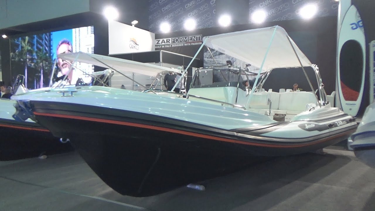 ZAR 65 Exterior and Interior