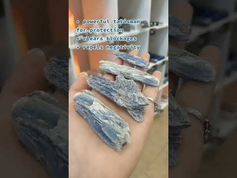 Crystal of the day: Blue Kyanite 💙