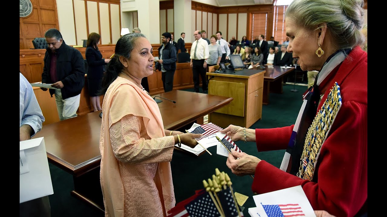 U.S. Naturalization Ceremony in Knoxville
