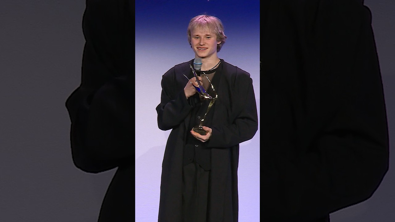 Watch Ilia Malinin’s heartfelt speech for Most Entertaining Program at #ISUFigureSkatingAwards2025