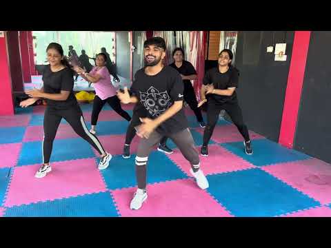 illuminati live class..ll one take video ll zumba dance