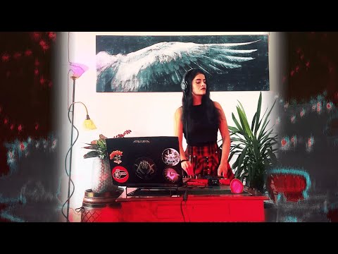 XTNTA - The predatrix session Set Primal Future Records