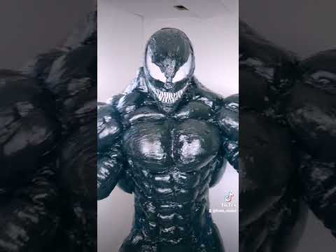 Venom and Carnage Suits!