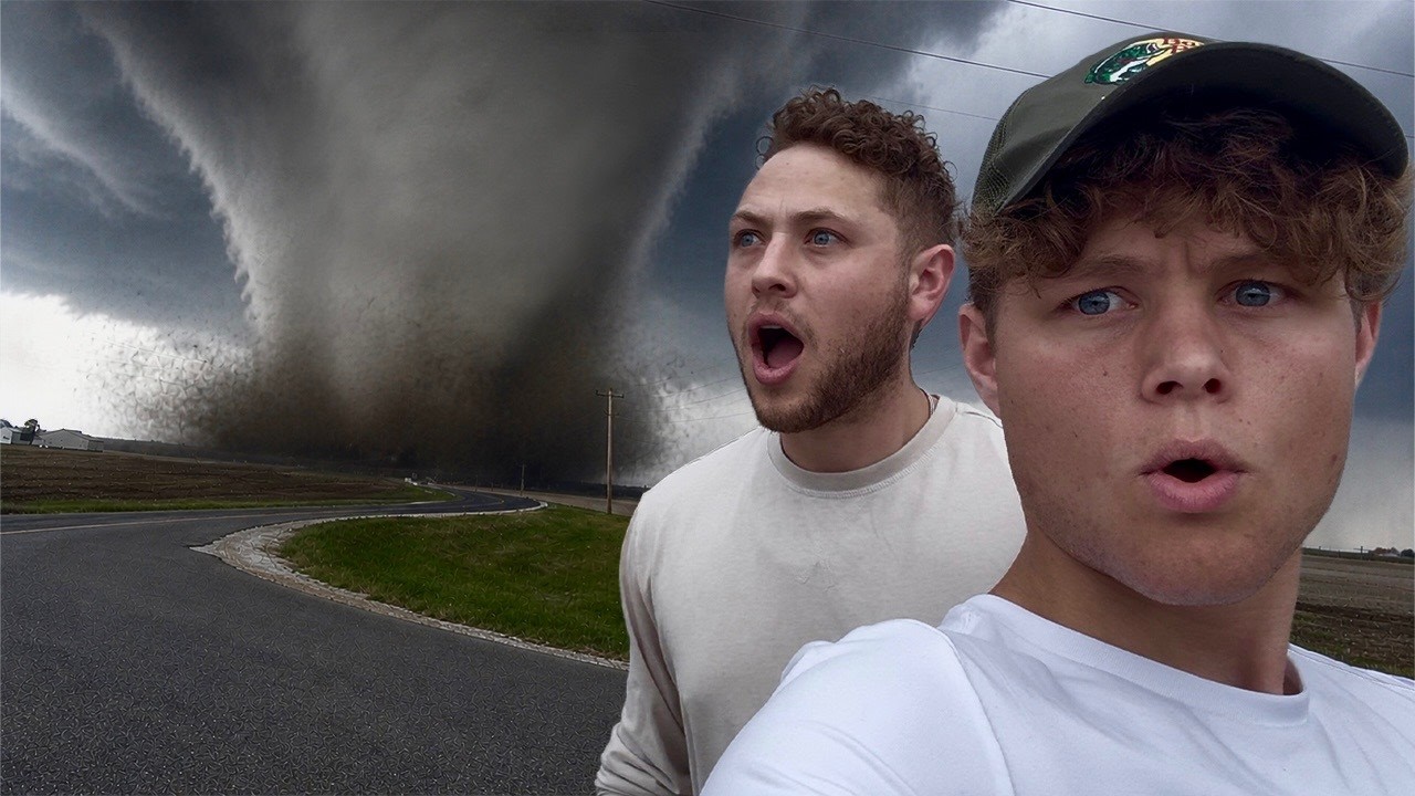 Intense Tornado Chase (Illinois)