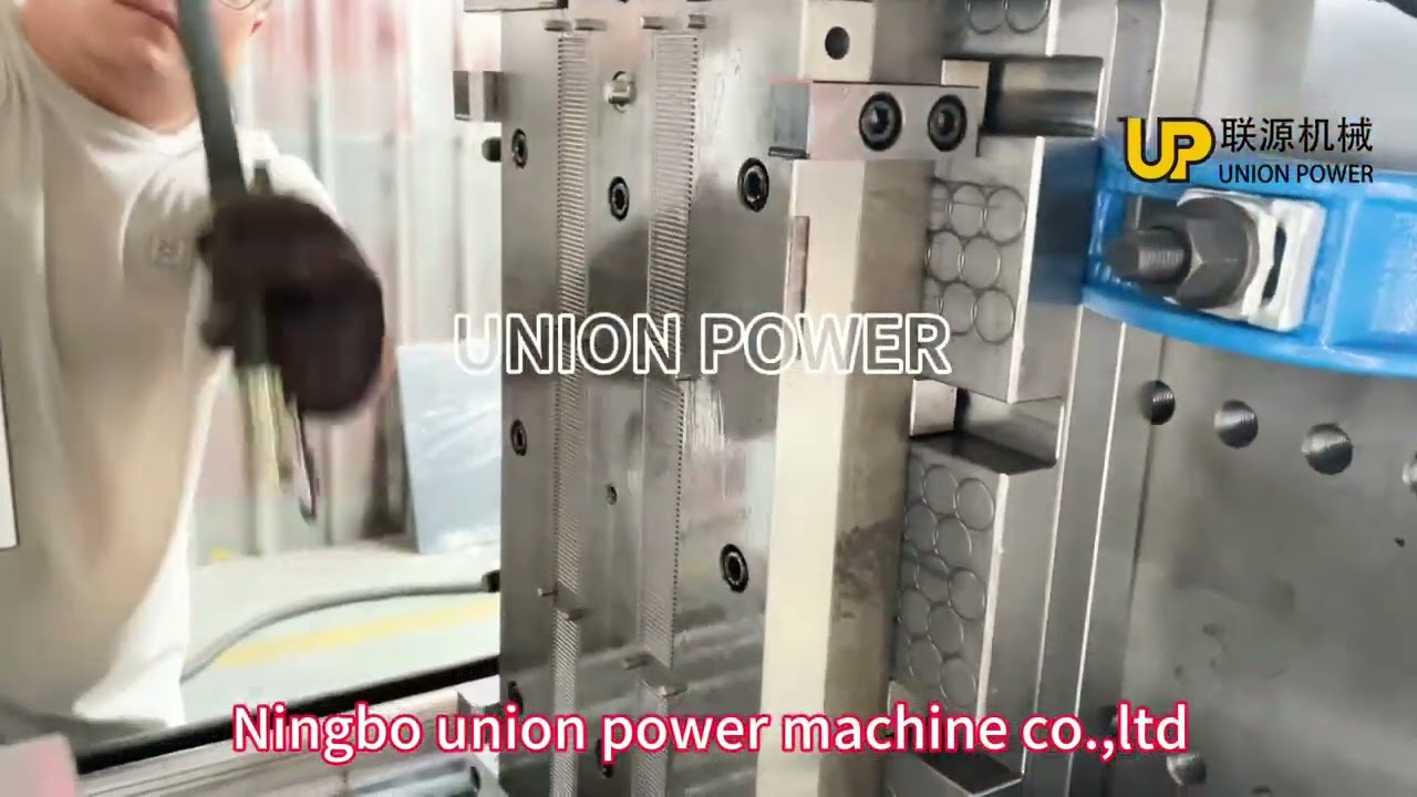 Nylon tag pin injection molding machine