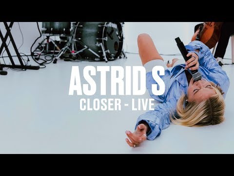 Astrid S performs “Closer” & “Emotion” during her Vevo live session
