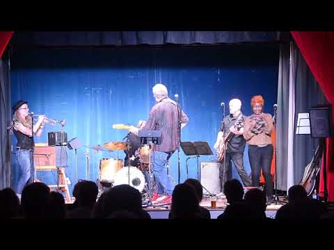 Robb Johnson & The Irregulars Live @SEF 17.05.2024 - Danny Kustow's Gibson. Uploaded with permission