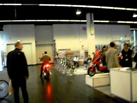 eHon INTERMOT 2010(05 test-Koln 2000W).AVI