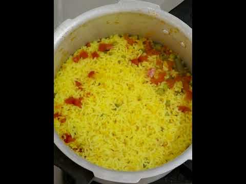 Bisi bele bhaat recipe || Bisi bele bath || Sambar sadam