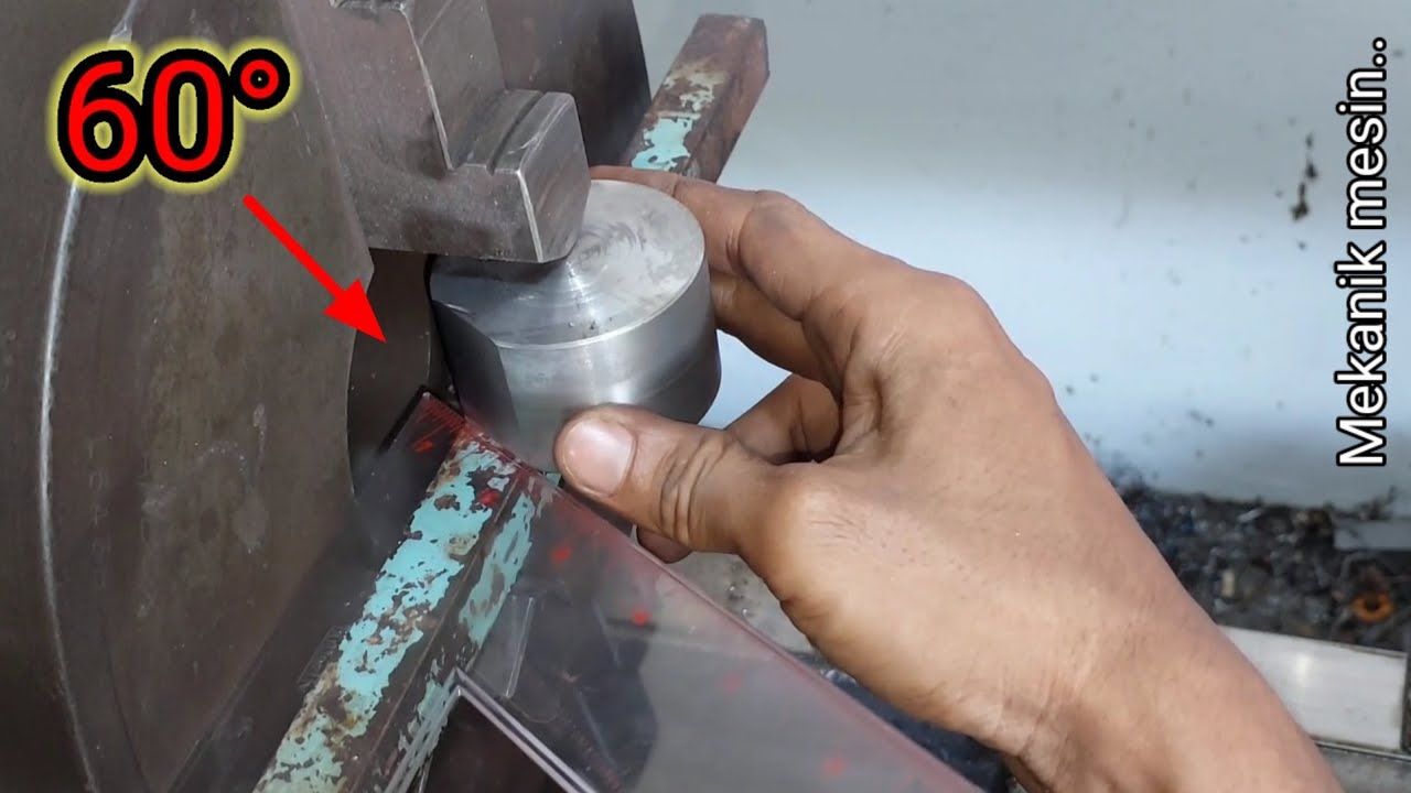 A simple technique for making hexagonal with a lathe