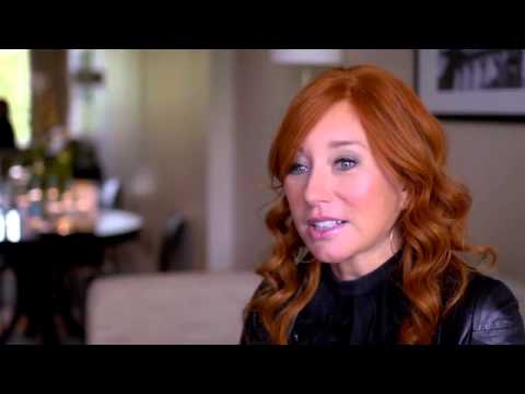 Tori Amos - The Story Behind 'Cornflake Girl - Classic Song