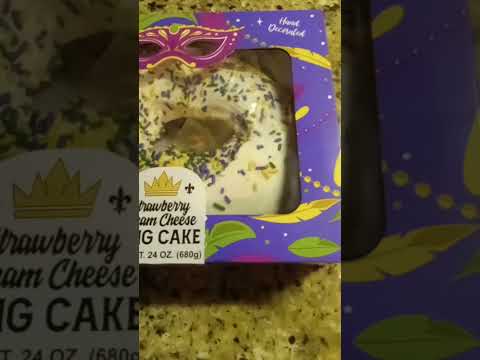 Strawberry Cream Cheese   King Cake #kingcake #2024