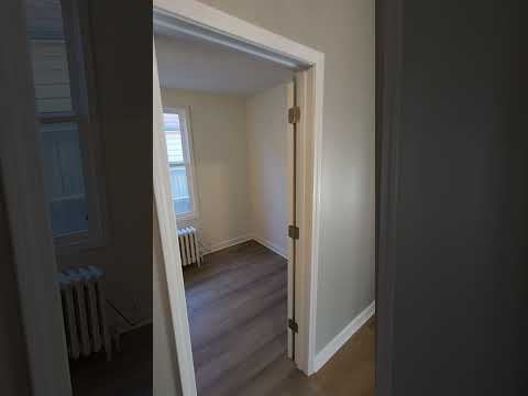 Spacious 2 bedroom 1 bathroom Duplex in Whiting (1509 Fred)