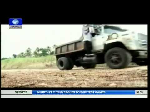 Earthfile: Who Benefits In The Business Of Genetically Modified Crops. Pt1