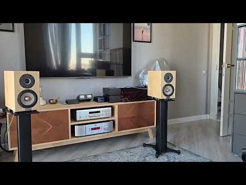 Penaudio Cenya Signature / Sim Audio Moon i7RS / 4x PCM 1704 DAC / Wiim Pro+ LHY Audio Power Supply