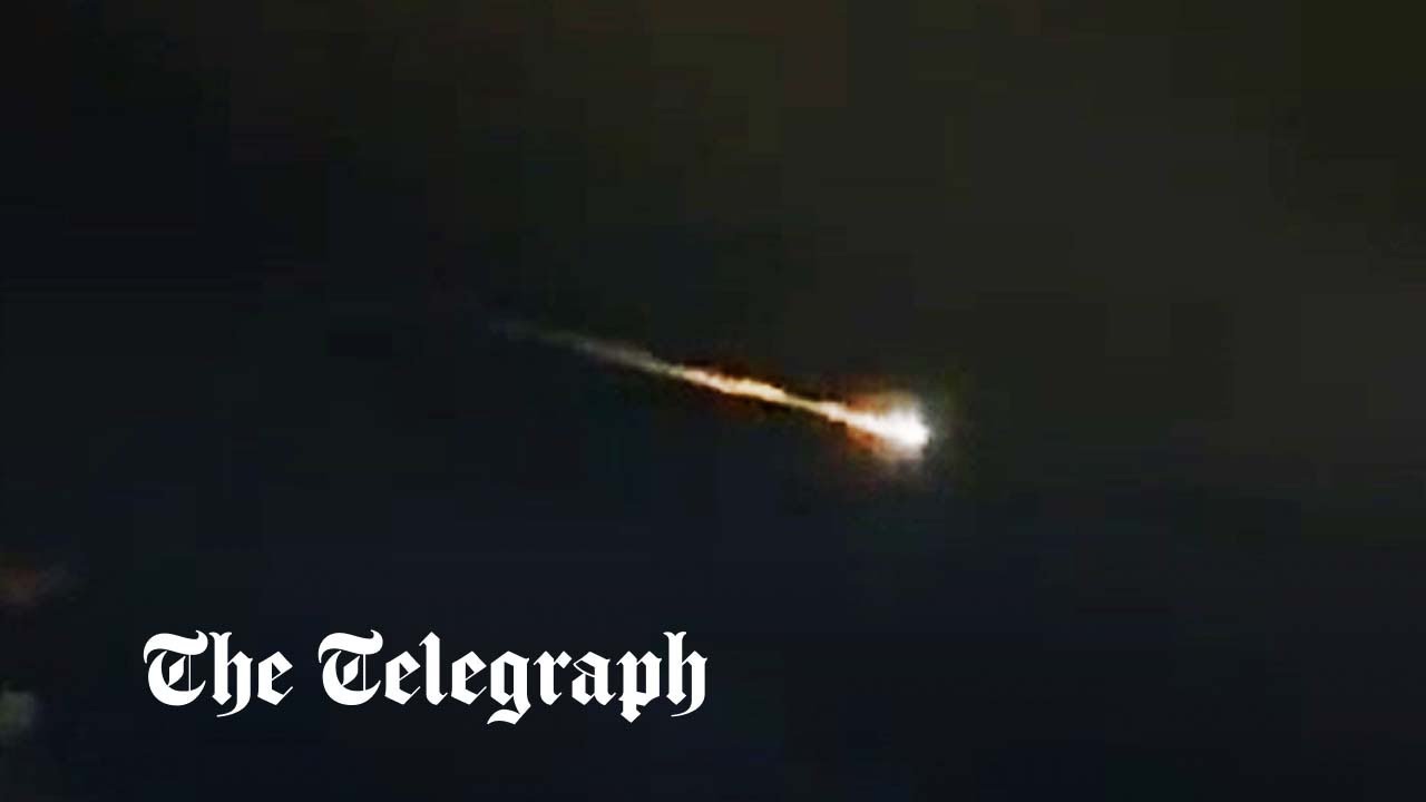 Comet-like orb streaked across the sky on the night Queen Elizabeth died