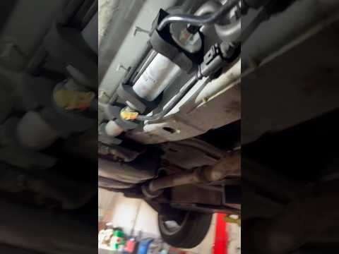 Audi Q5 fuel filter location