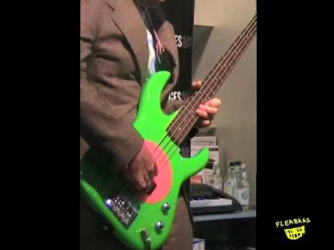 Fender Flea Bass Model 32 Punk + Flea Gig Bag | Reverb