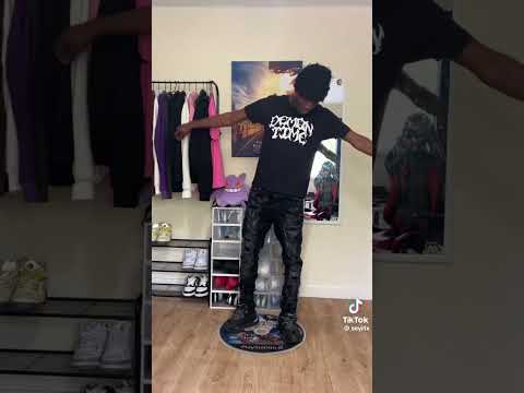 How to style Balenciaga tracks #clothing #style #balenciaga #shoe