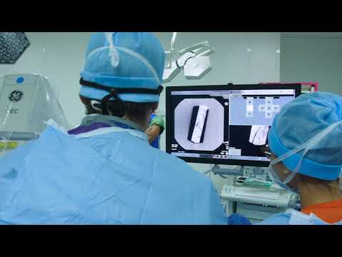 Mobile hybrid room for vascular surgery with Pr Jonathan Sobocinski