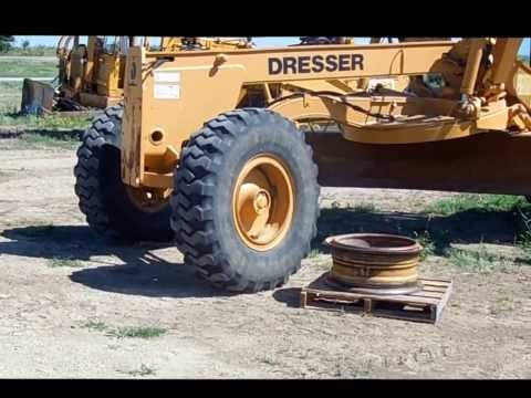1992 Dresser 850 articulated motor grader for sale | sold at auction October 8, 2013