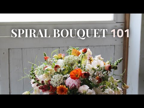 How to make a boutique-style spiral bouquet | A florist technique with homegrown flowers!