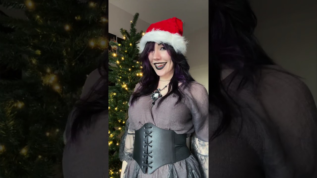 Markiplier Wears a Santa Hat🎅 #markiplier #christmas #santaclaus #markiplieredits #goth #gothgirl