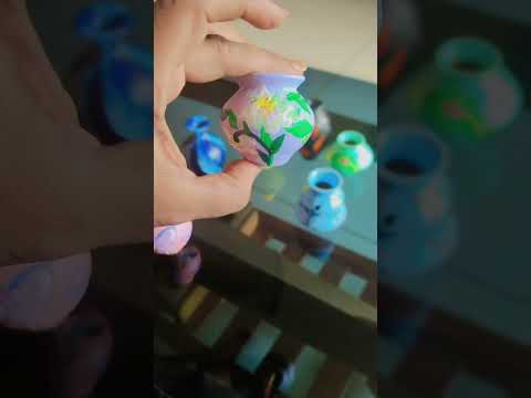 Nisha Hina Art And Craft - Small Mud Pot & Pot Painting from Bengaluru
