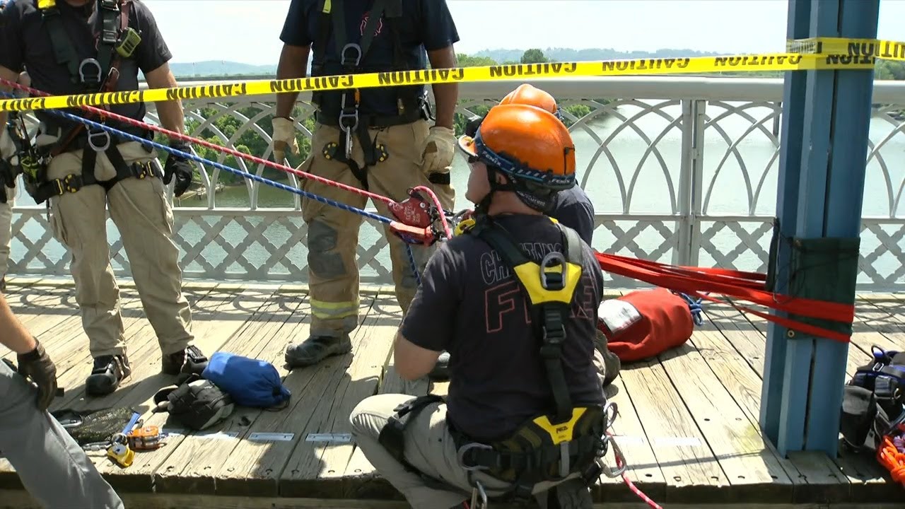 Chattanooga Fire Department special operations preparing for bridge construction