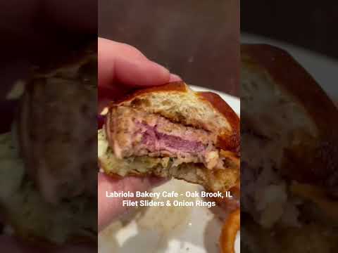 Labriola Bakery Cafe - Oak Brook, IL - Labriola Filet Sliders & Onion Rings - MrMaD #NewYearNewMeat