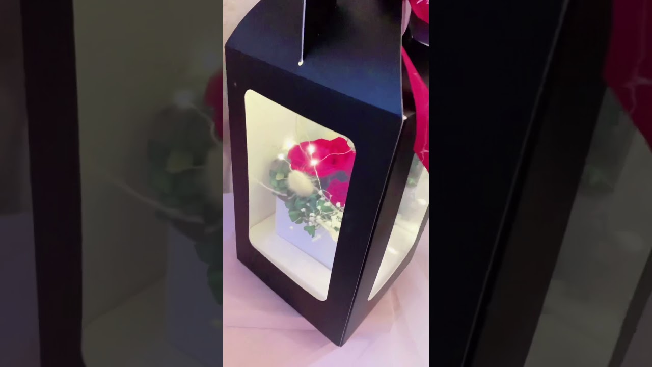 Preserved Flowers Gift Box with Fairy Lights