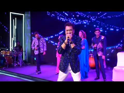 Kumar Sanu Singing Ek Aisi Ladki Thi Live | Minneapolis Concert 2025 | Full Band Performance